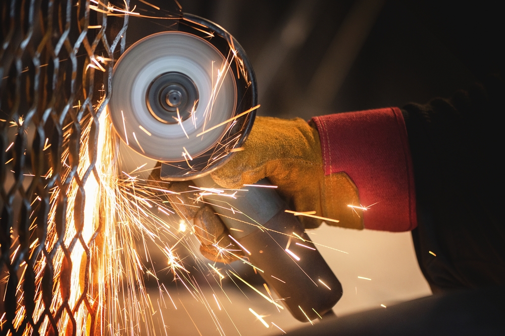 How To Cut Metal | Saxton Blades